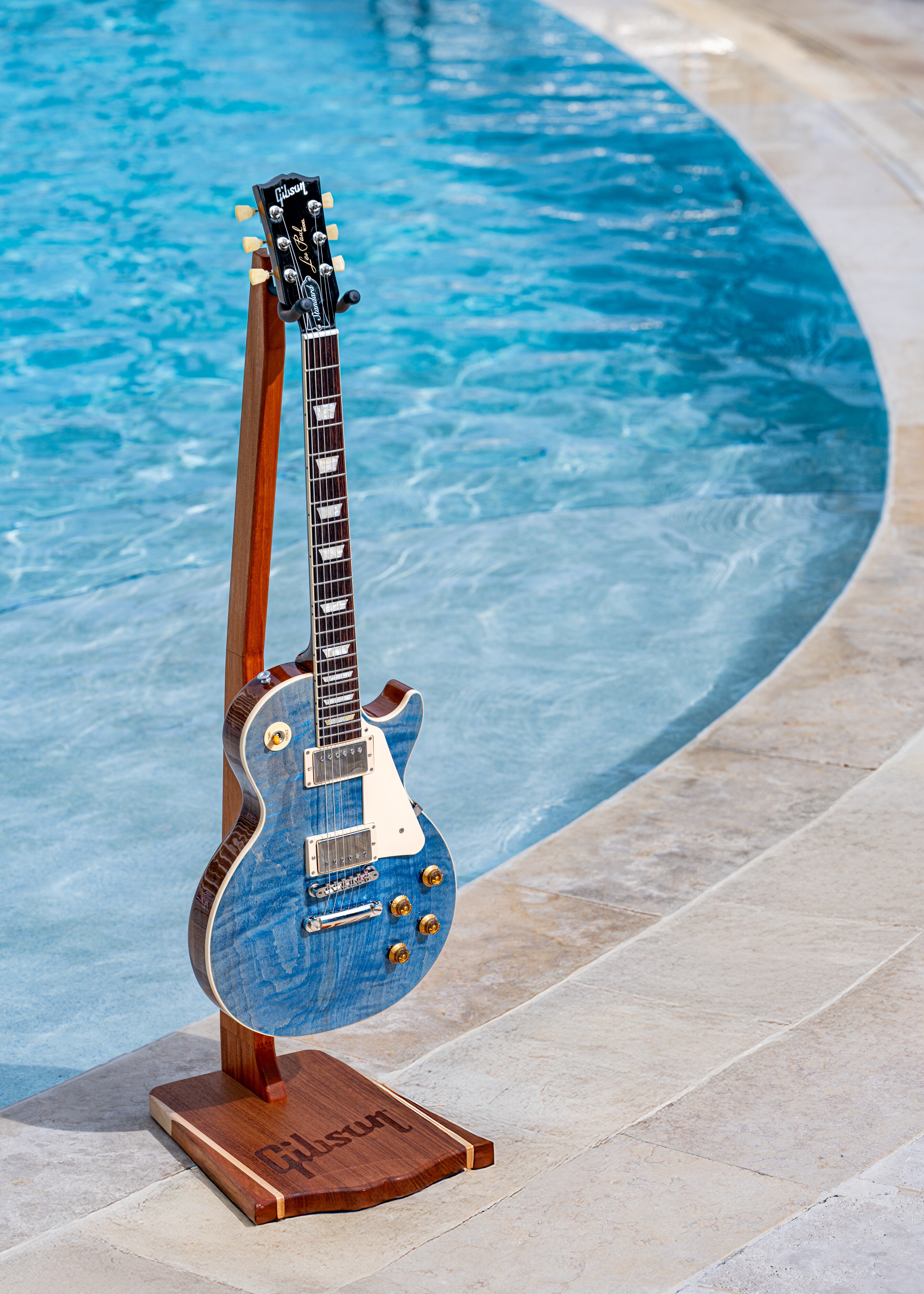 Harmonic Heat Therapy - A Gibson Guitar Experience